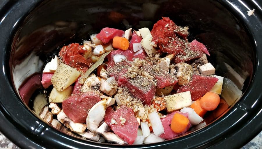 Easy Slow Cooker Easy Beef Stew • Zona Cooks