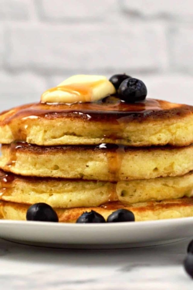 Fluffy Pancakes for Two (15 min) • Zona Cooks