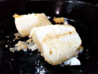 Easy Garlic Butter Cod (20 min) • Zona Cooks