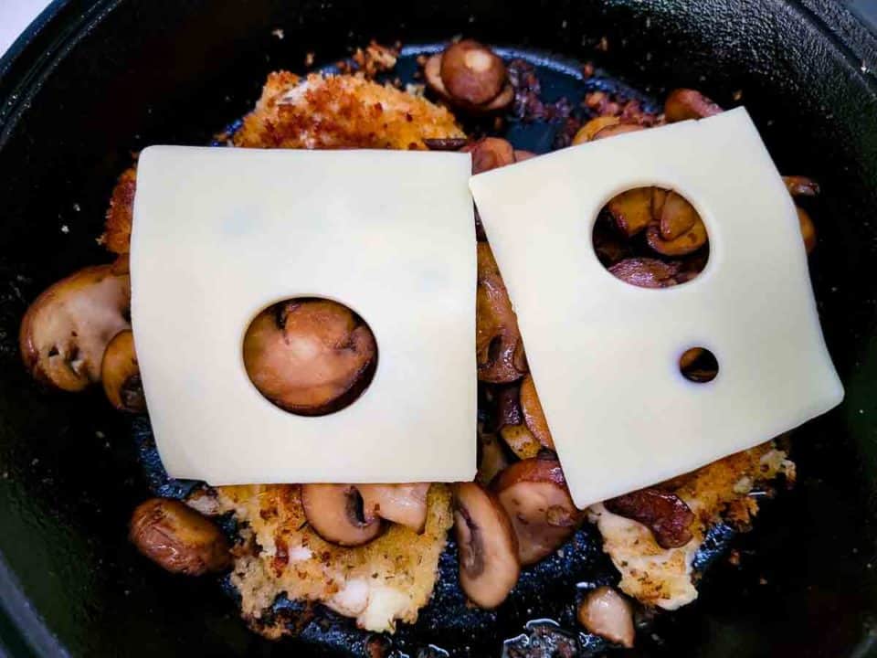Mushroom Swiss Chicken • Zona Cooks