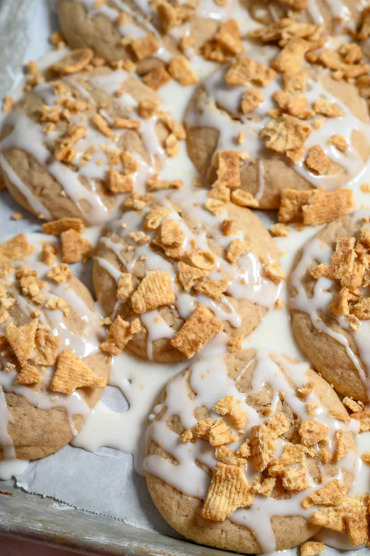 Cinnamon Toast Crunch Cookies • Zona Cooks